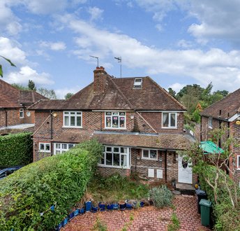 Houses for sale in Reigate | Andrews