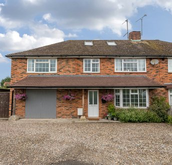 Houses for sale in Bishops Cleeve | Andrews